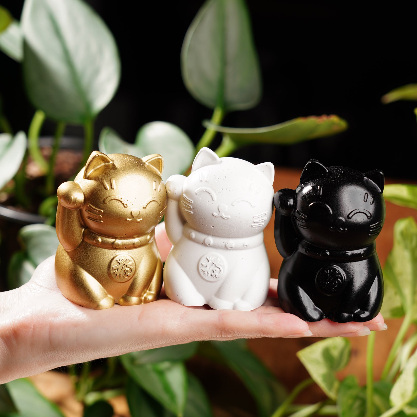 Concrete Maneki Neko Set - Lucky Cat Set For Luck, Wealth, and Prosper ...